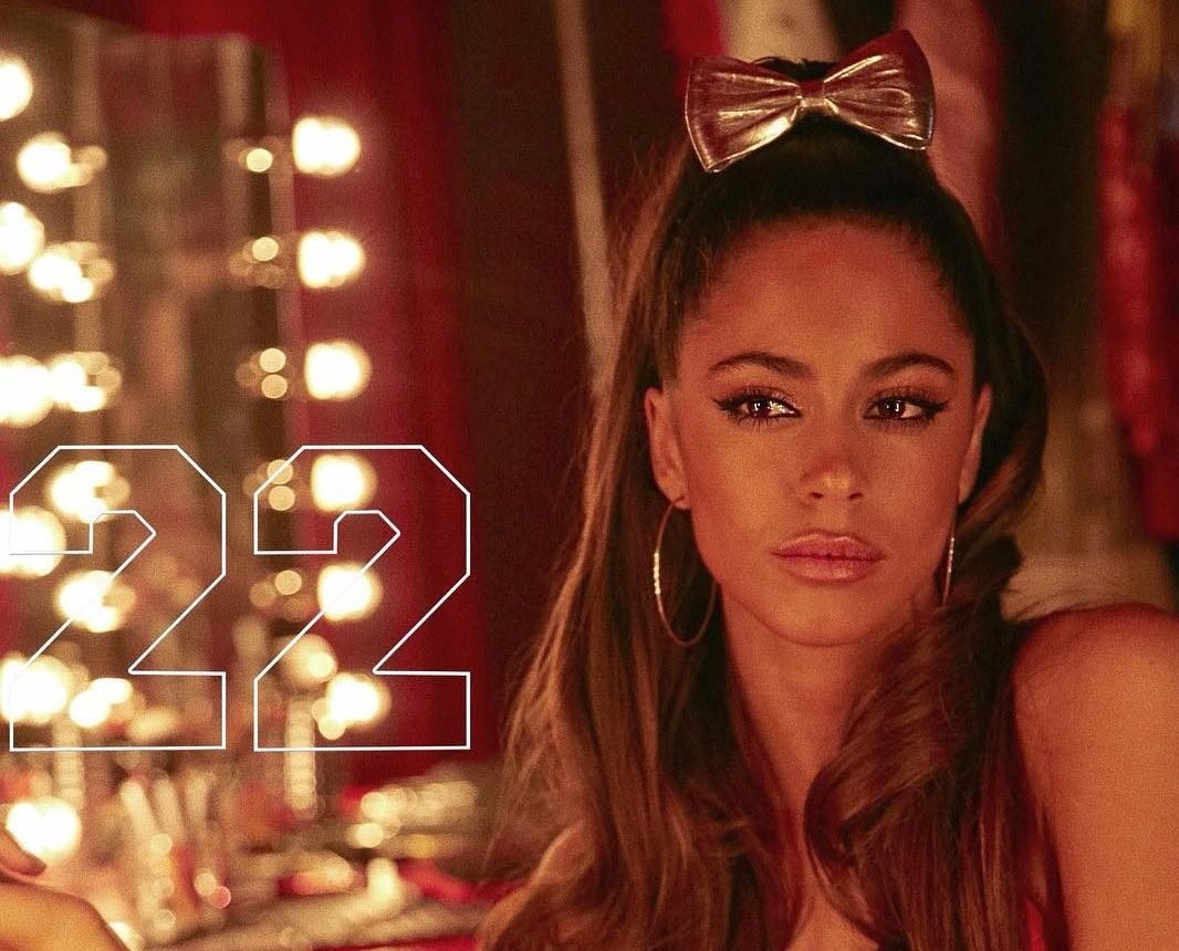 Tini lanzó "22" con muchas estrellas - Lo Mas Escuchado